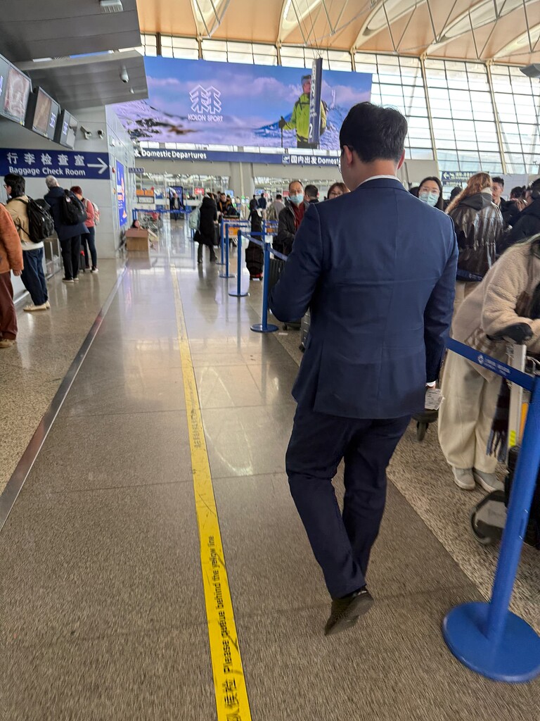 【已完结，渣图预警】汉莎头等PVG-FRA-BOS简报 - 航空常旅客 - 美卡论坛