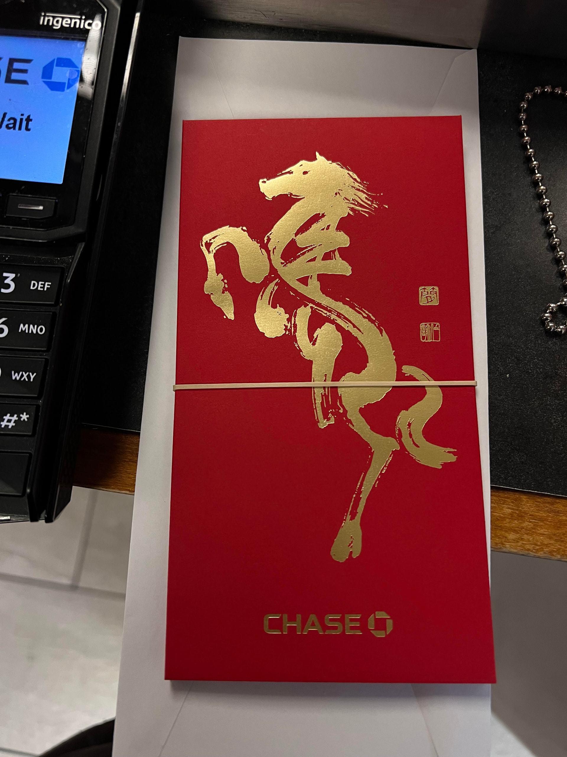Chase branch送马年日历和红包了 - 败家 - 美卡论坛
