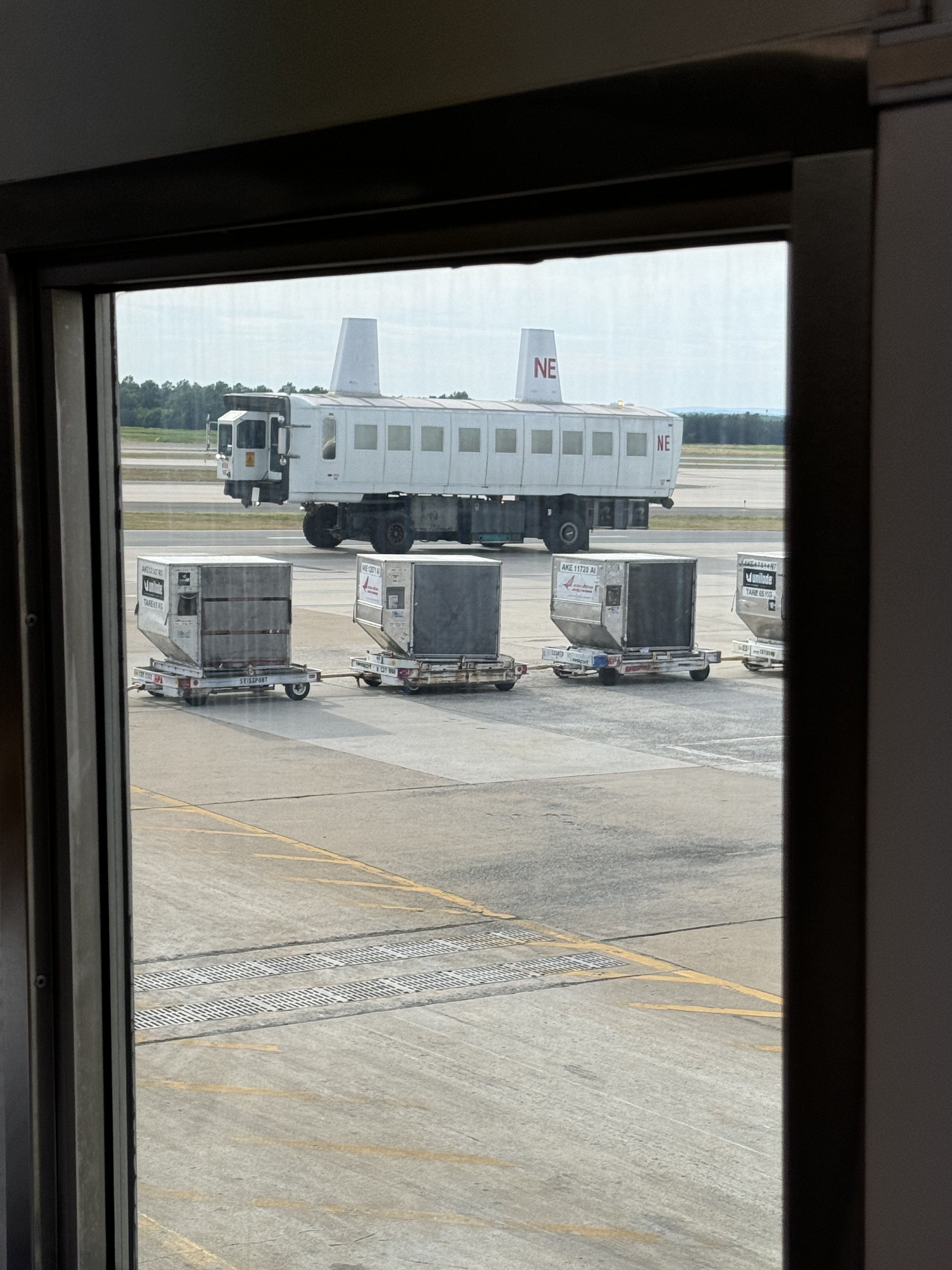 SN 516 IAD - BRU 商务体验 （再也不坐）+ United Polaris Lounge + Brussel的club - 航空 ...