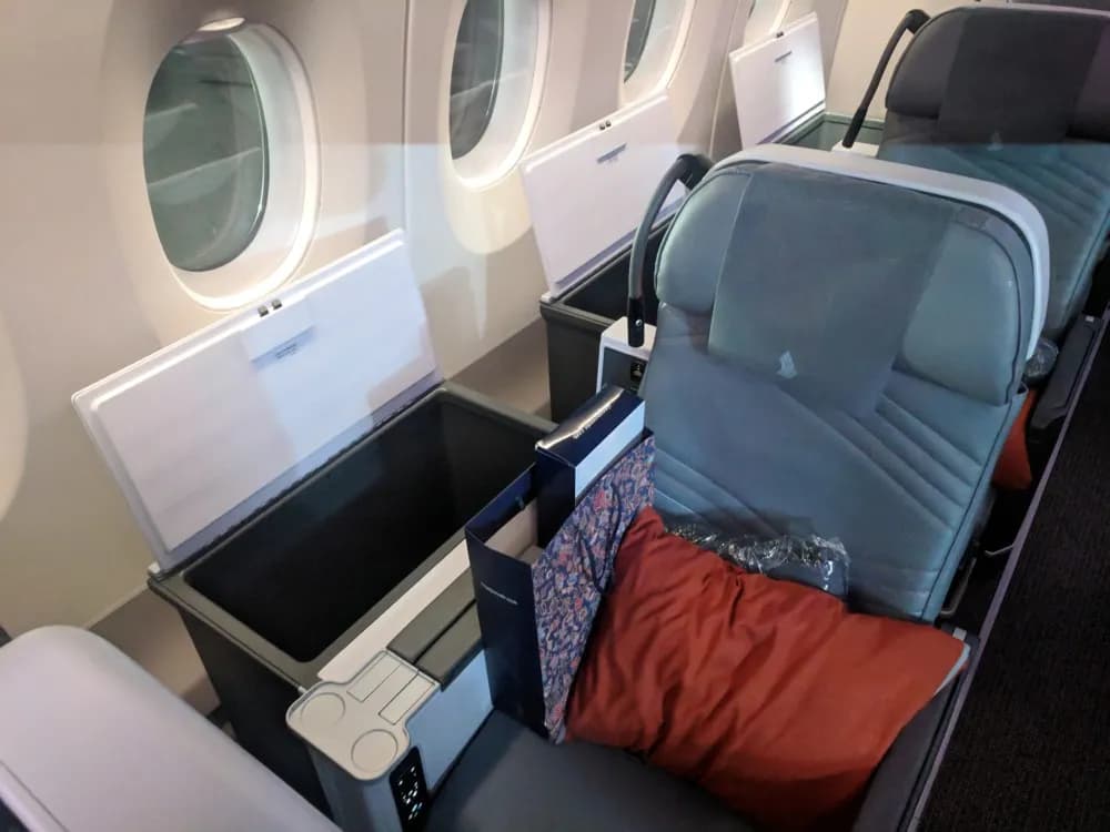 Sq21 ewr sin premium economy 体验总结 - 旅行 - 美卡论坛